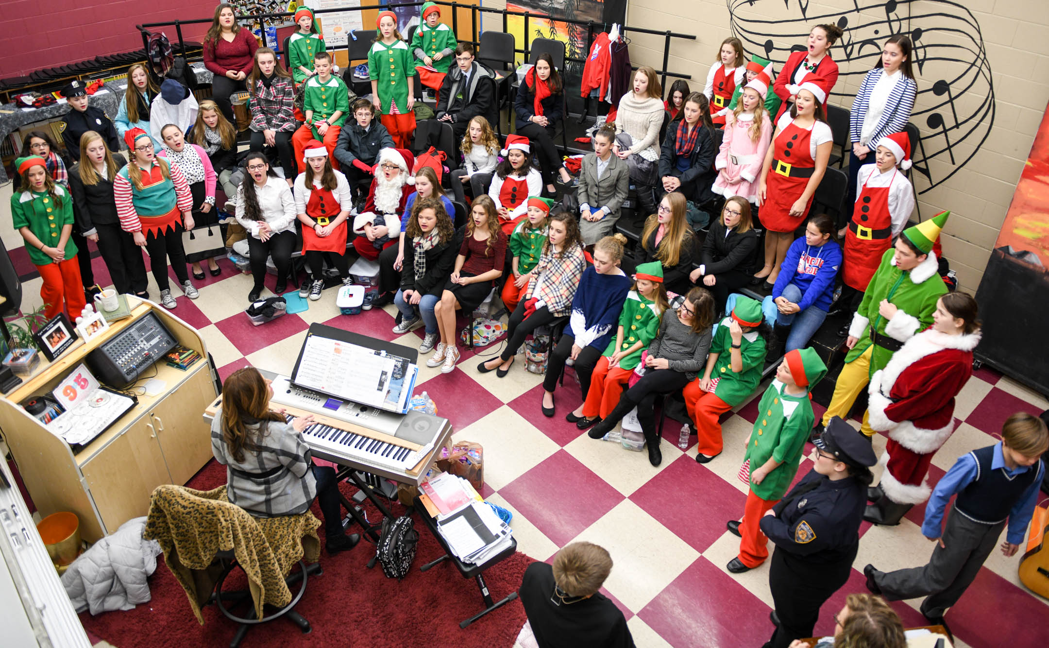 A professional middle school musical – Kentucky Teacher