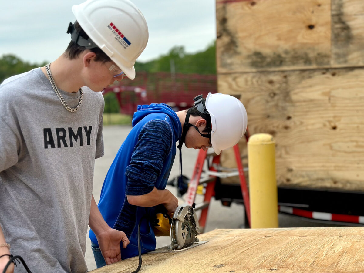 Tiny house, big mission: Barren ATC students learn while giving back ...